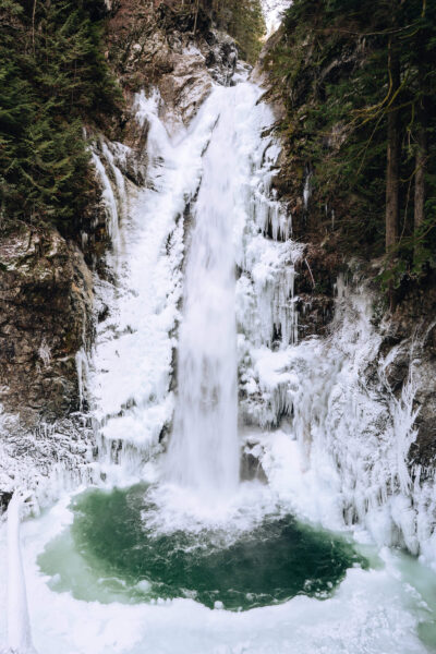 How To Visit Cascade Falls and Suspension Bridge near Vancouver