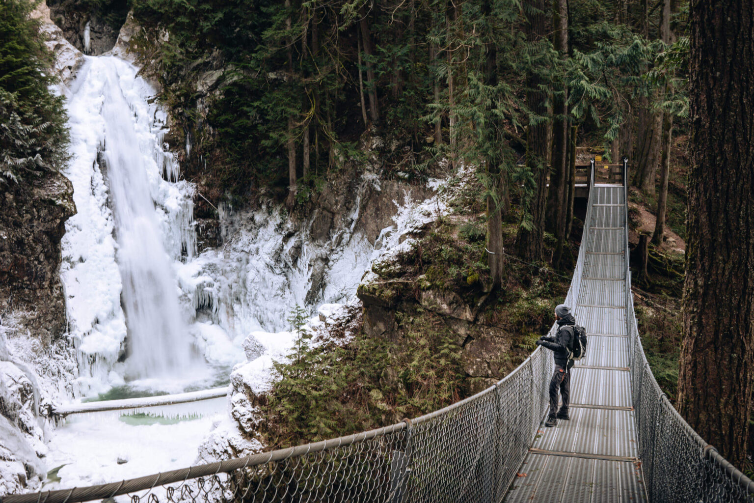 How To Visit Cascade Falls and Suspension Bridge near Vancouver