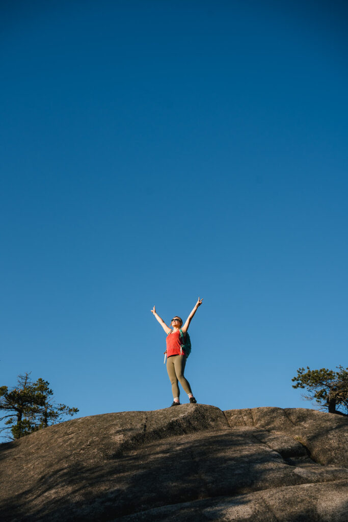Quercus Lookout: Short Hike Near Vancouver | Roam and Create